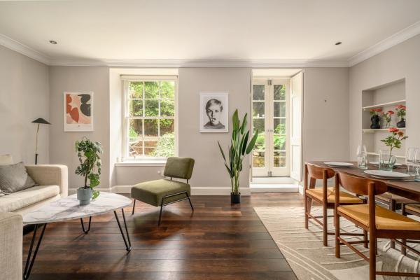 Retro New Town Garden Flat - Leith