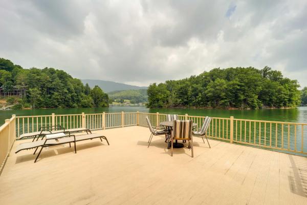 Lakefront Butler Retreat With Hot Tub And Dock! - Wilbur Lake, TN