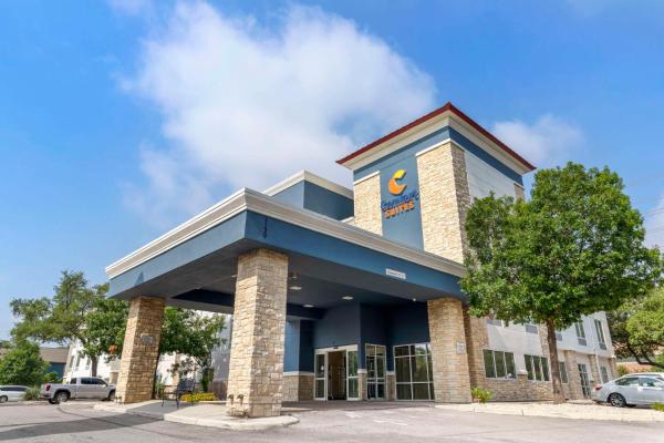 Comfort Suites Medical Center Near Six Flags - San Antonio, TX