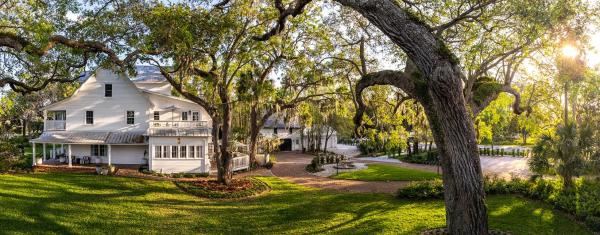 Victoria 1883 - New Smyrna Beach, FL