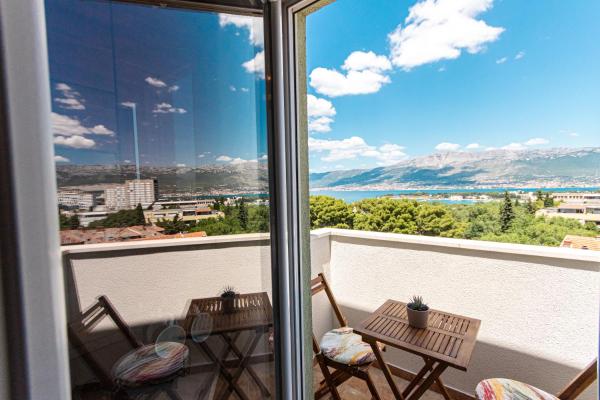 Spacious Sea View Apartment Near Marjan & Beach - Split