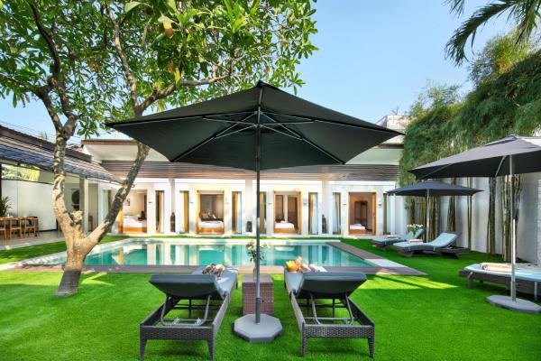 Best Location, 9 Bedr Pool Villa, Close To Beach - 쿠타
