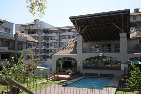 Central & Secure 2-bedroom Sandton Apt. - Johannesburg