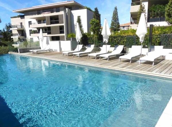 Exceptionnel !! Appartement Avec Jardin Privatif. - Ramatuelle