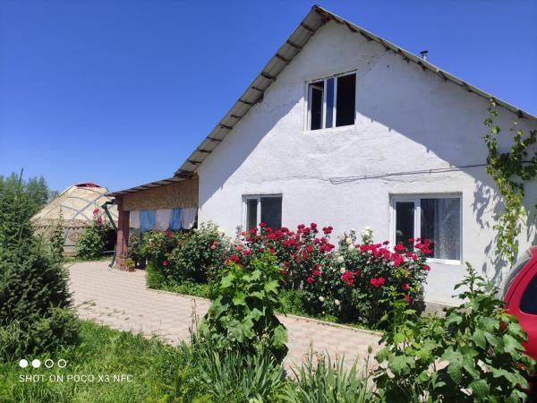 Guest House Doktor Eismann - 吉爾吉斯