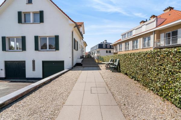 Villa Maria Villa Aan Zee Met Privé Parking 8p - United Kingdom