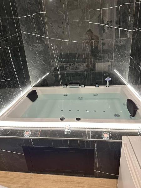 Black & White Luxury Rooms - Bari