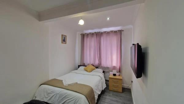 Captivating 2-bed Apartment In Ilford - Ilford
