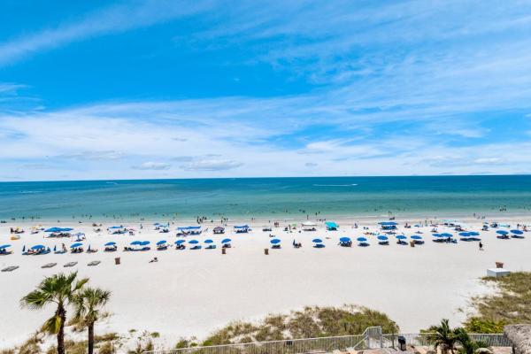 Direct Beachfront 1b 1b Corner - Sandy Shores #501 - Madeira Beach, FL