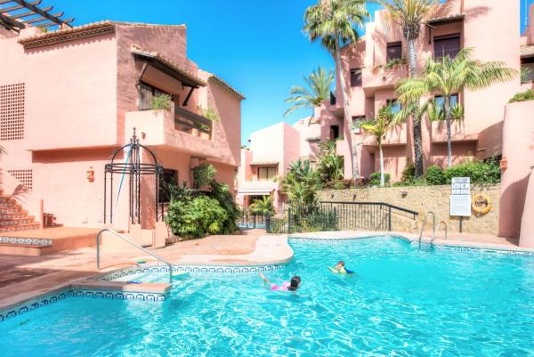 Luxury Penthouse In Jardines De Don Carlos - Marbella