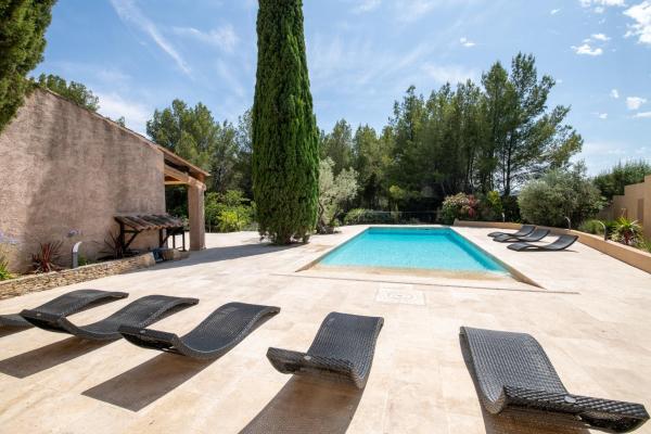 Villa De Charme En Campagne Avec Piscine Privée Et Nature Luxuriante - Le Beausset
