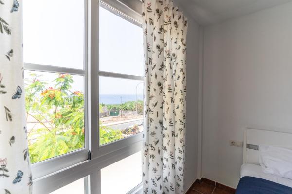 Oceanfront Rainbow Costa Adeje 14v35 - Tenerife