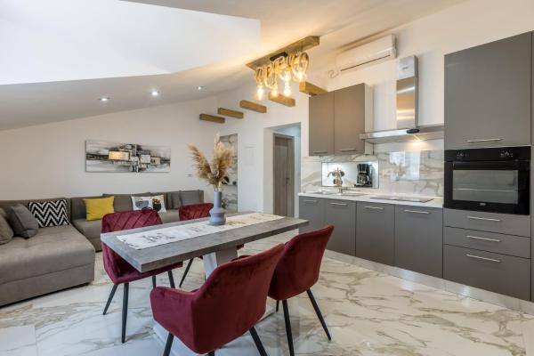 Royal Blue Apartment - Pirovac