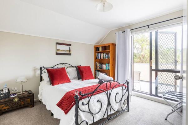 Quiet And Cosy - Waikanae