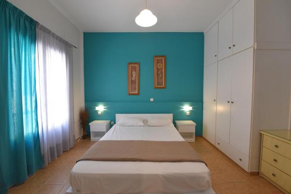 Konstantza Studios And Apartments - Сирос