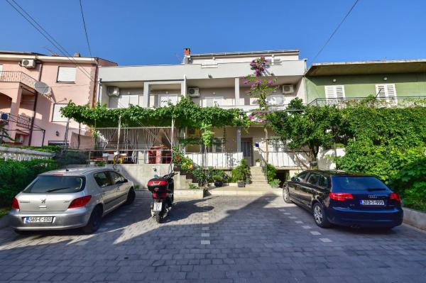 Apartments Bernarda - Tučepi