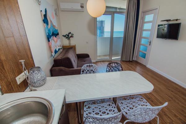 The Blue Perl 2 - Batumi