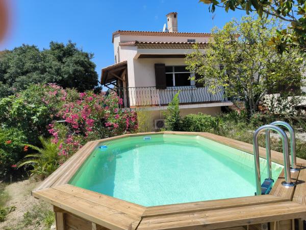 Maison Garrigue Piscine Hors Sol Pétanque - Hérault
