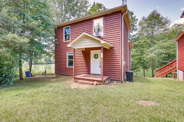 Double Springs Cabin Stay With Deck And Shared Dock! - Alabama