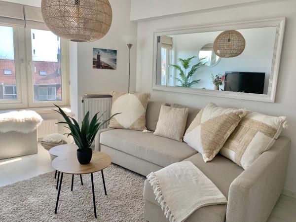 Beach Apartment Met Directe Toegang Tot Het Strand ! - Maldegem