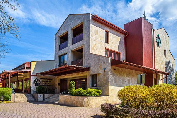 Erdőspuszta Club Hotel Fenyves - Debrecen