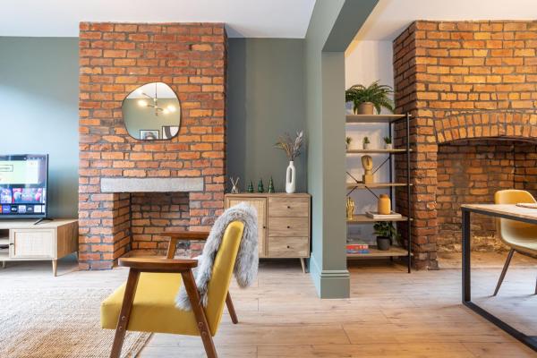 Stunning Scandi Abode In Manchester Parking - Stockport