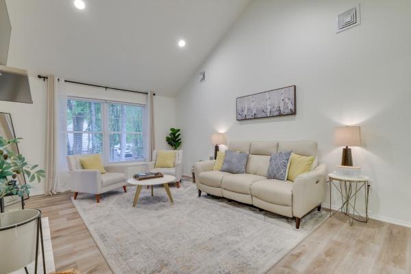 Chic Penn Estates Home 7 Mi To Camelback Mountain - Tannersville, PA