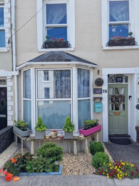 Town Cottage Ground Floor Appartment - Bridgend