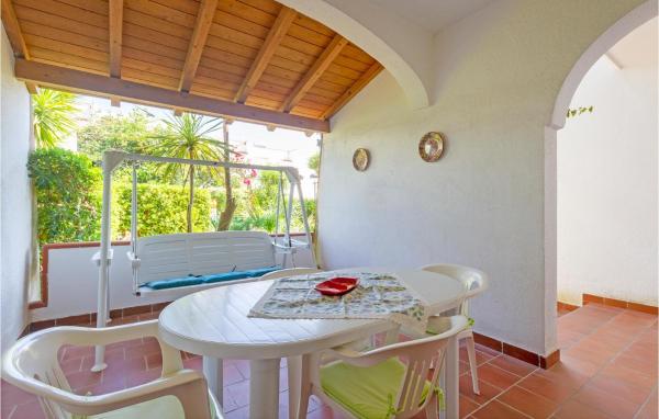Awesome Home In Manduria With Kitchen - Manduria