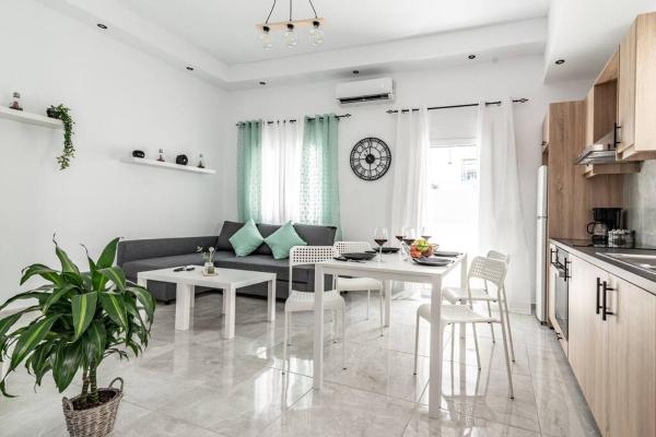 Modern & Stylish Flat For Friends & Couples - Heraklion