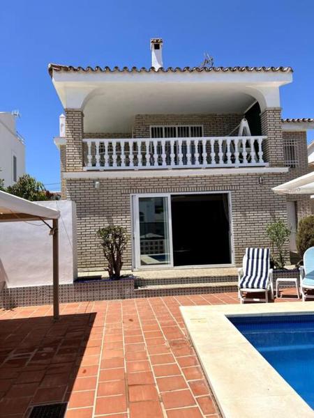 Detached Pool Villa, Idyllic Setting 450m To Beach - Torre del Mar