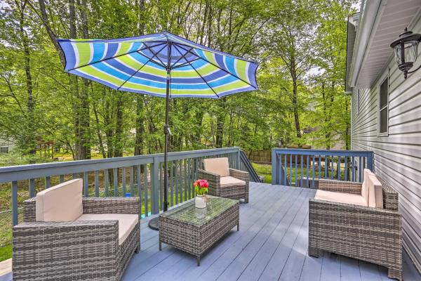 Hot Tub And 2 Game Rooms Family Poconos Getaway! - Poconos, PA