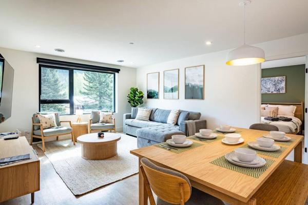 Revy Bliss - Dazzling Condo In The Mountains - Revelstoke