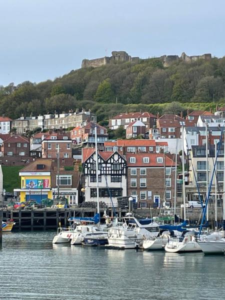 Herring Girl House - Harbourside Property, Sleeps 8 - Scarborough