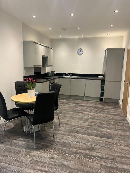 Contemporary Apartment Great Location With Private Car Park - Ilkley