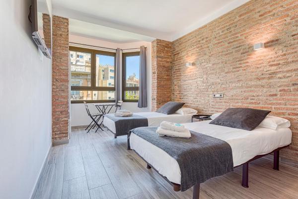 Hostal Bedmates - Sant Adrià de Besòs