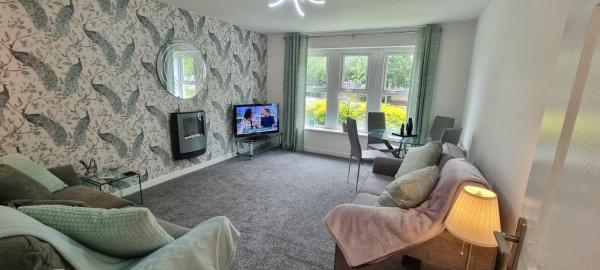 The Pennington Apt With Wifi And Free Parking Next To Sports Village - University of Bolton