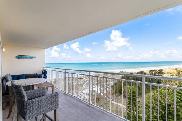 Clear Beach Views - Balcony - Madeira Norte #414 - Florida