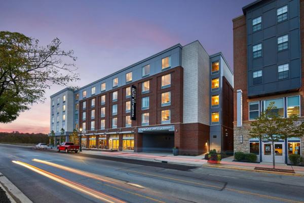 Towneplace Suites By Marriott Columbus North - Osu - Columbus