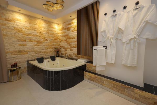 Suites Aix La Chapelle, Exclusive Apartments, Wellness And More, Aachen City - Kerkrade