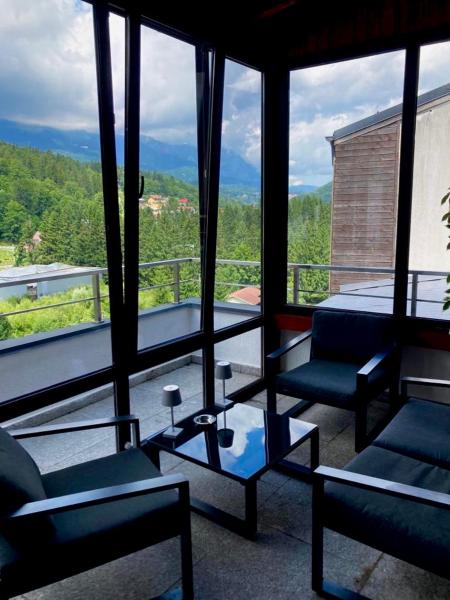 Best View Penthouse - Terrace - 2 Bathrooms - Free Parking - Sinaia