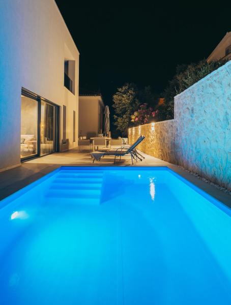 Villa Excellente - Novalja