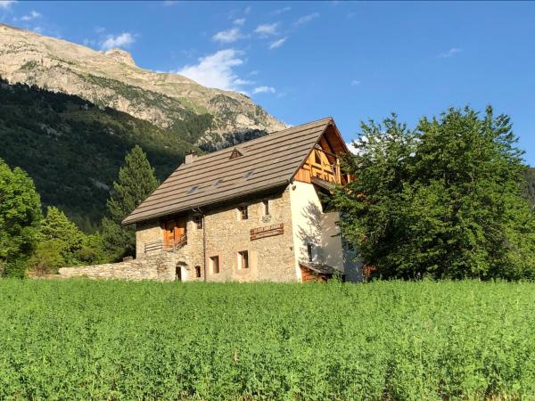 Clot Saint Joseph - Gites & Chambres D'hôtes - Ailefroide