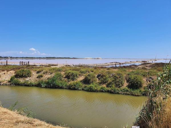 Maison 3 Chambres, Quartier Calme, Vue Sur Les Salines ! - Salin de Giraud