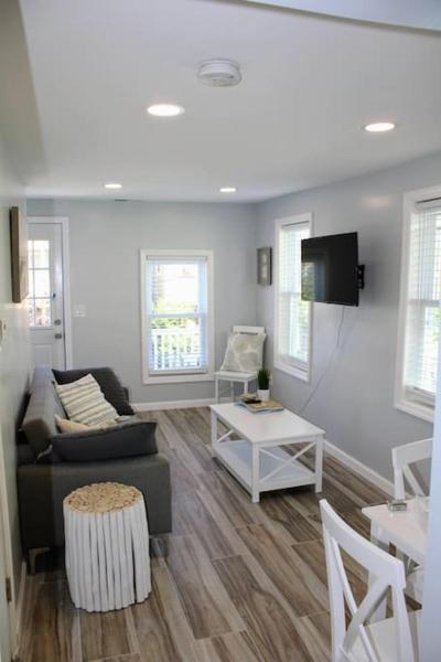The Clark - Suite 2e - Ocean Grove Near Asbury - Lake Como, NJ