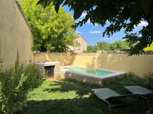 Charming Village House In Goult - Luberon