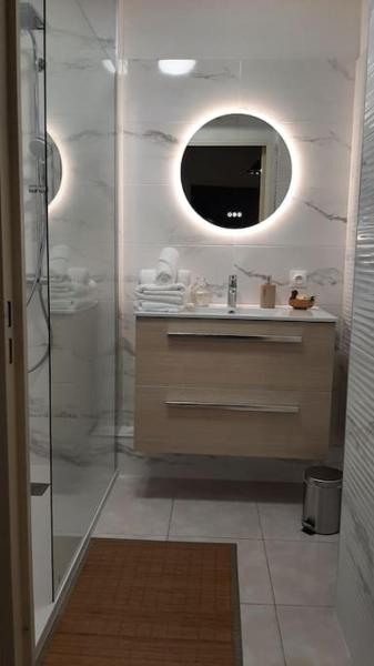 Grand T2 Lumineux, 2 Balcons, Coeur De Ville, à 100m Plage, Parking - Sainte-Maxime