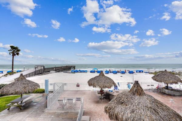 Sand Dollar 107 - Indian Shores, FL