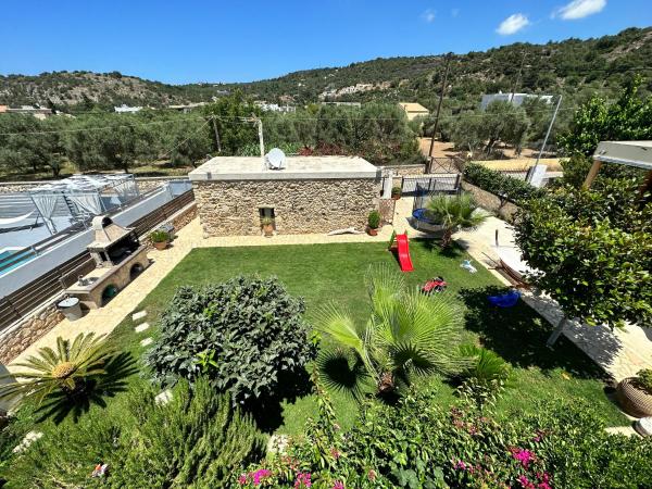 Bio Garden Stonehouse - Greece