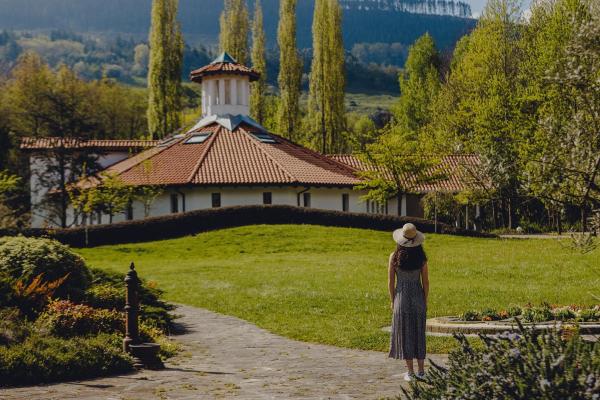 Amalurra Ecohotel & Retreat Center - Spain